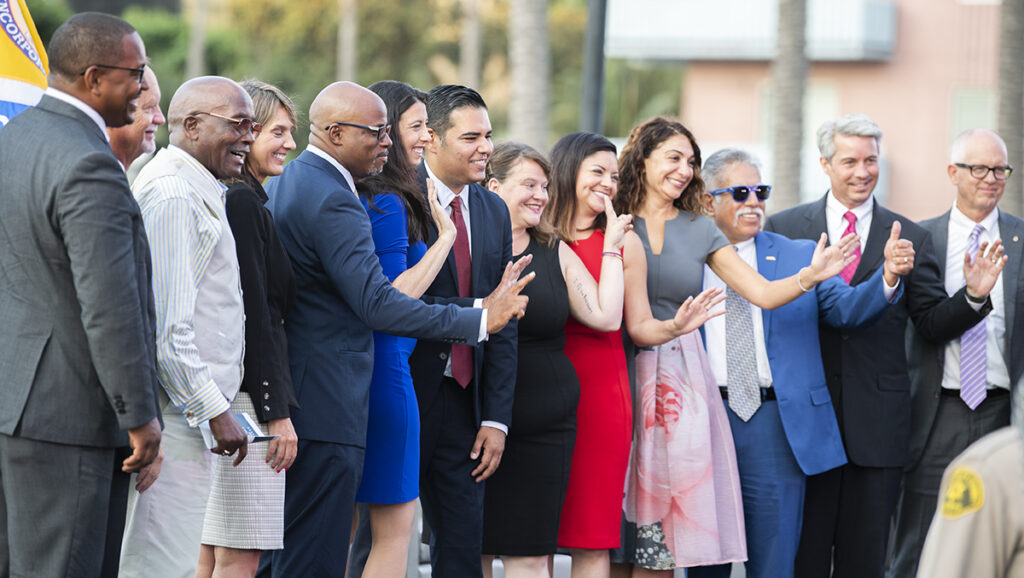 Early election results show a new City Council majority that could ...