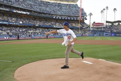 PHOTOS: David Rosa's son throws out first pitch at Dodgers game • Long ...