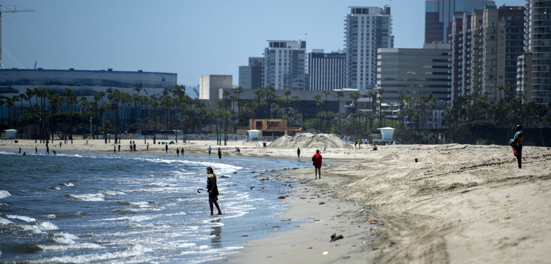 Long Beach coastal beaches open again after sewage spill, rains • Long ...