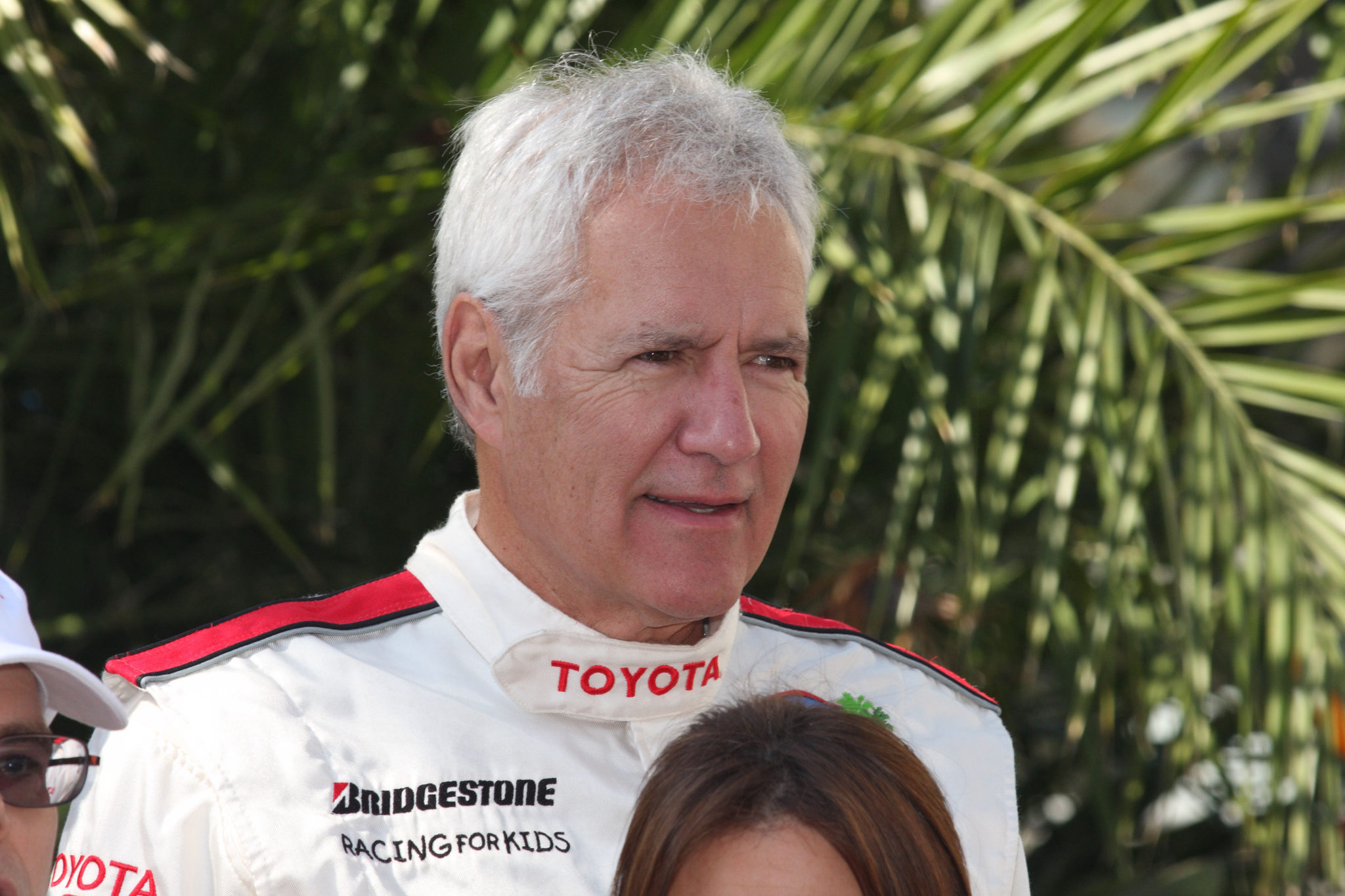 Alex Trebek's leisurely drive in the 2009 Grand Prix's Pro/Celebrity ...