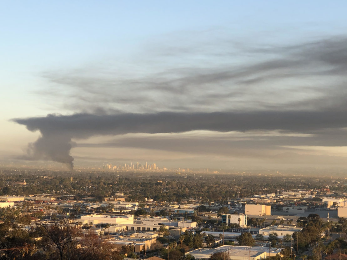 Fire in Compton sends plume of black smoke across SoCal region • Long ...