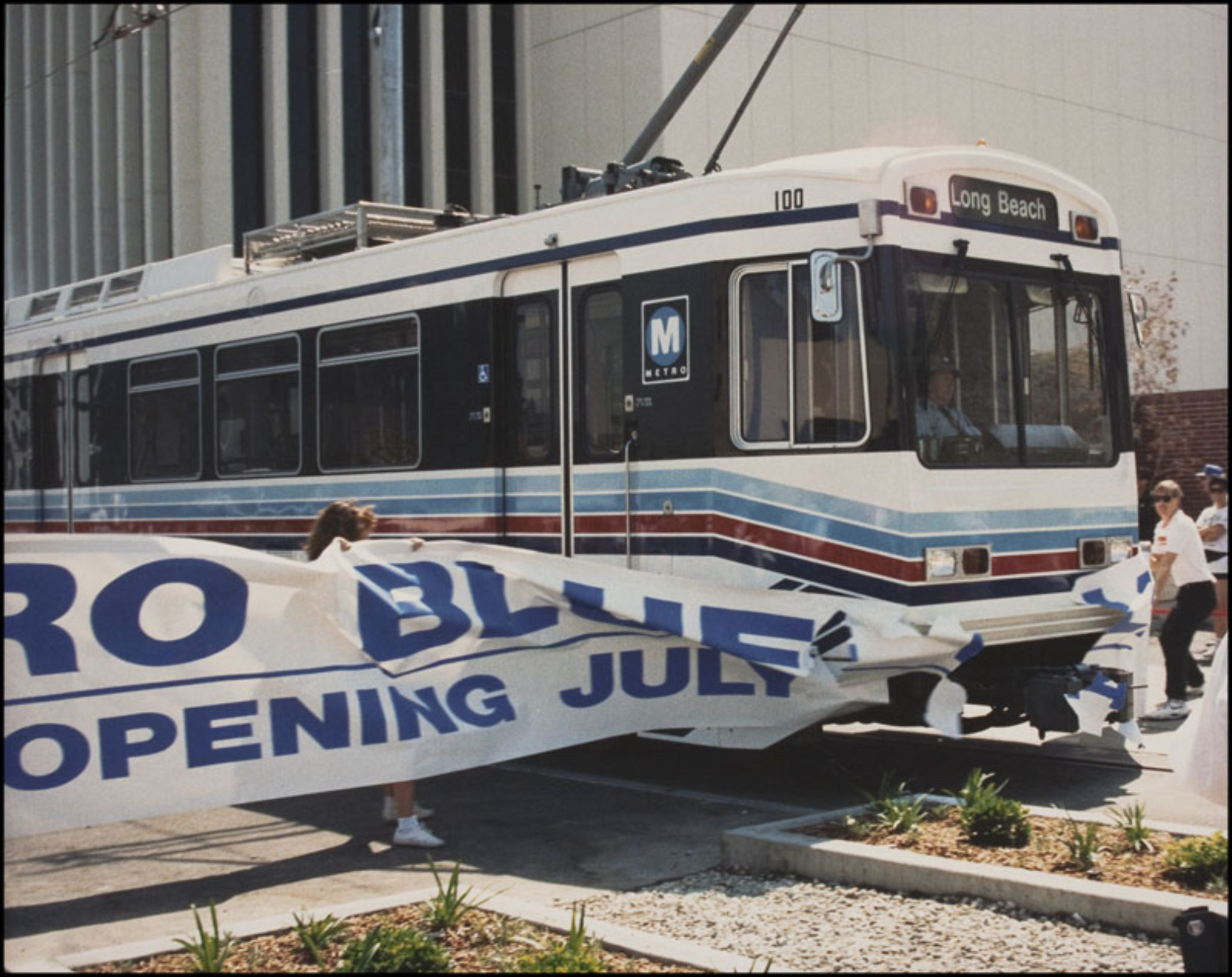 Now-retired Metro rail car may soon serve as cafe or museum in Long ...