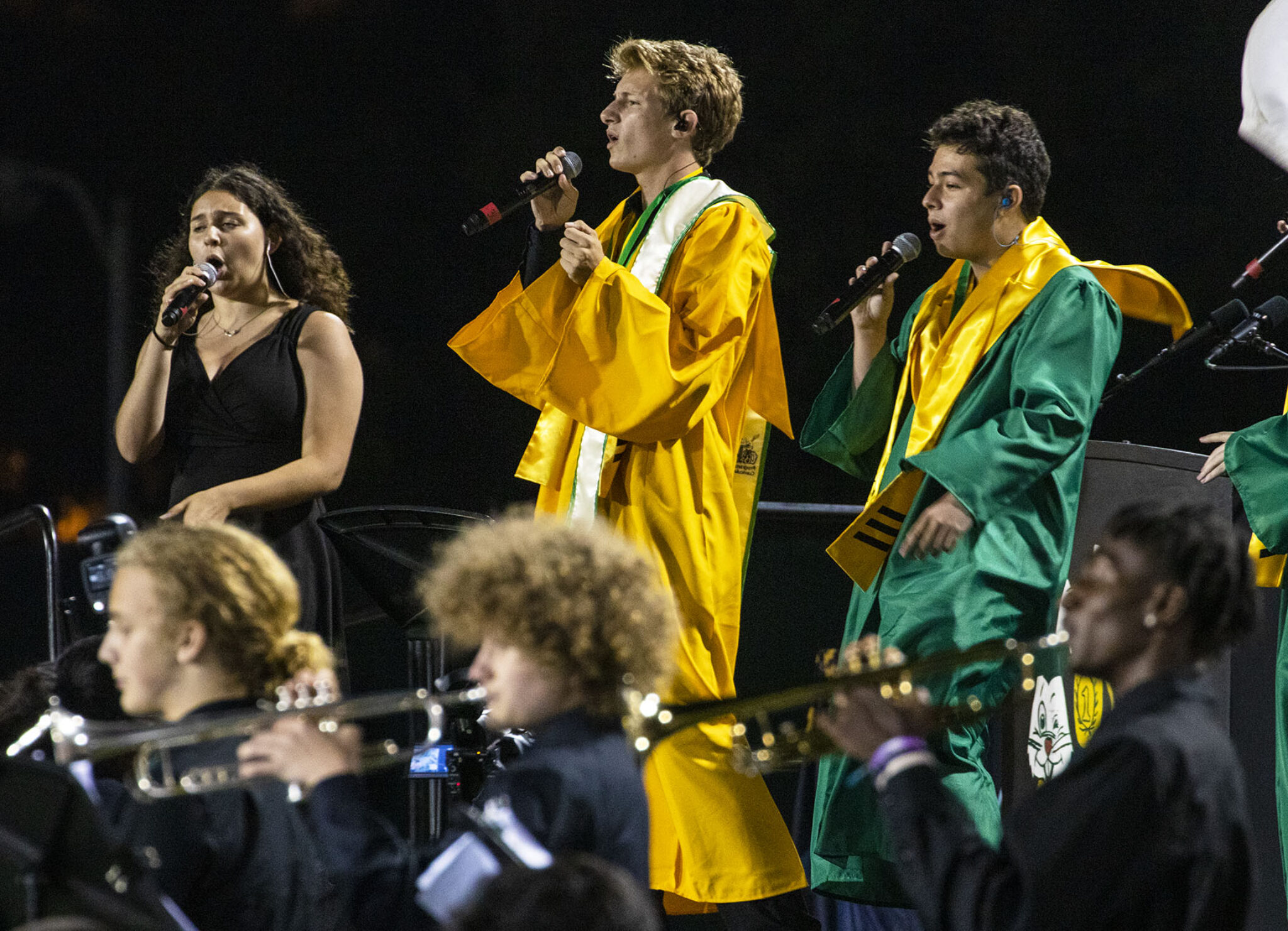 IN PICTURES: Long Beach Poly celebrates its 915 graduating seniors ...