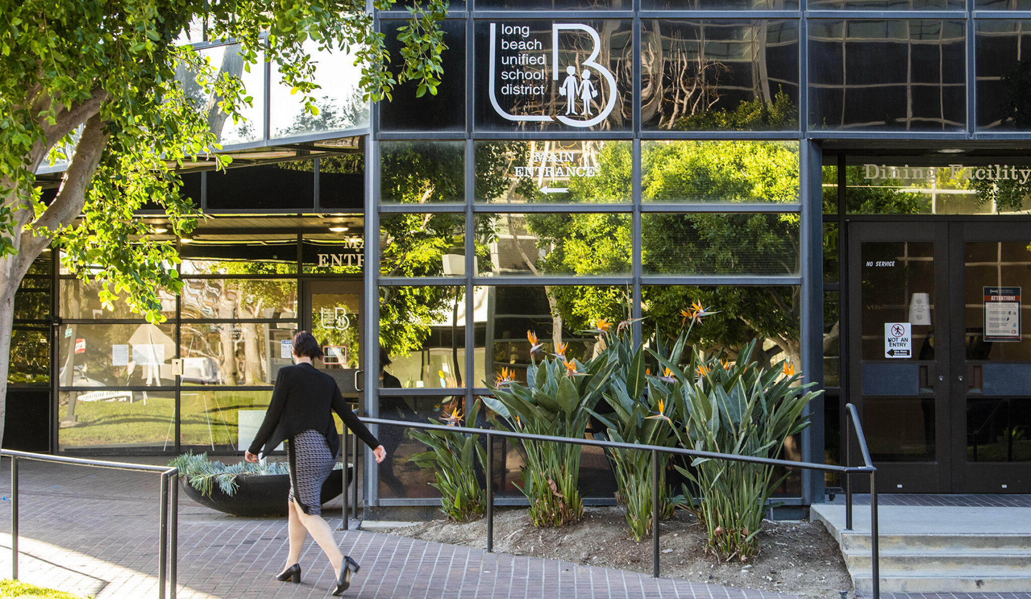 LBUSD, TALB negotiating over raises, additional days for teachers ...