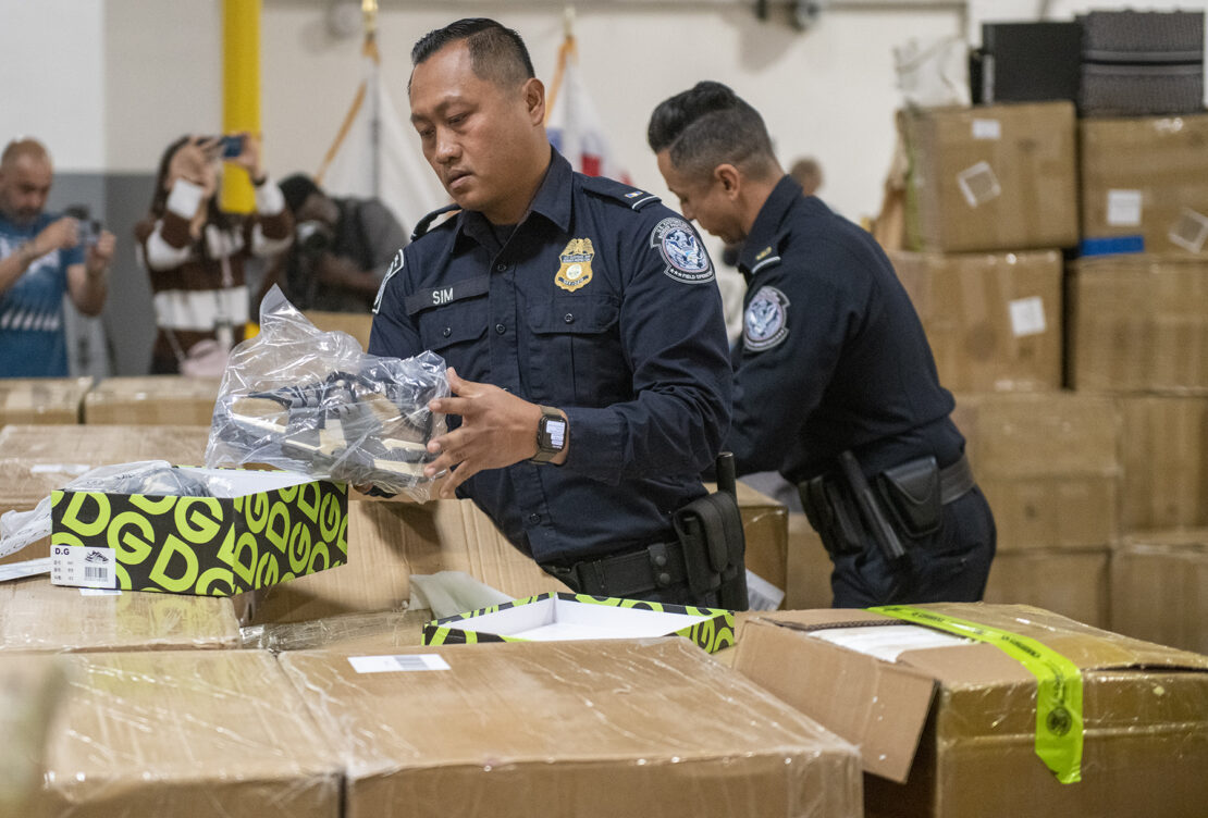 Customs seizes $1B in counterfeit goods from LA, Long Beach ports ...