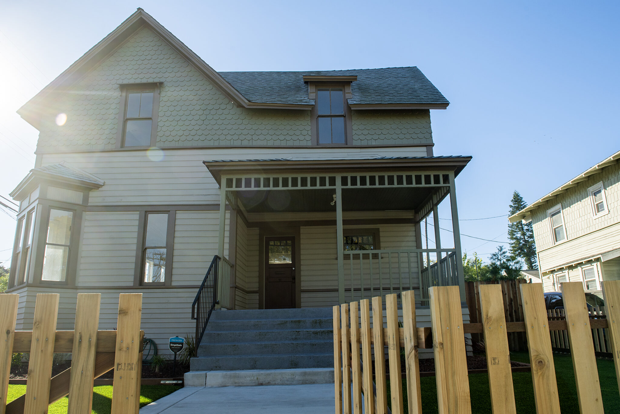 A house older than the city moves to start a new life in Drake Park ...