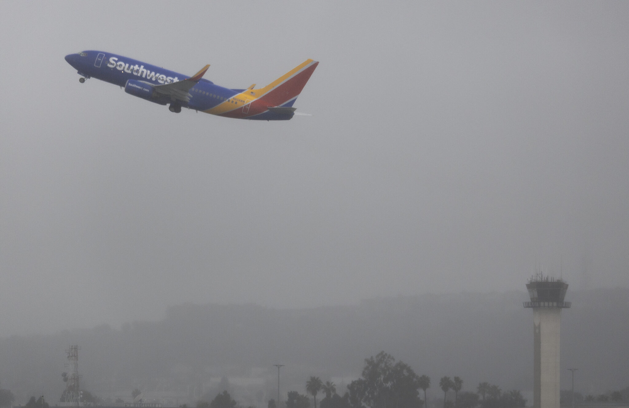 LGB flight traffic diverted east due to wind, officials say • Long ...