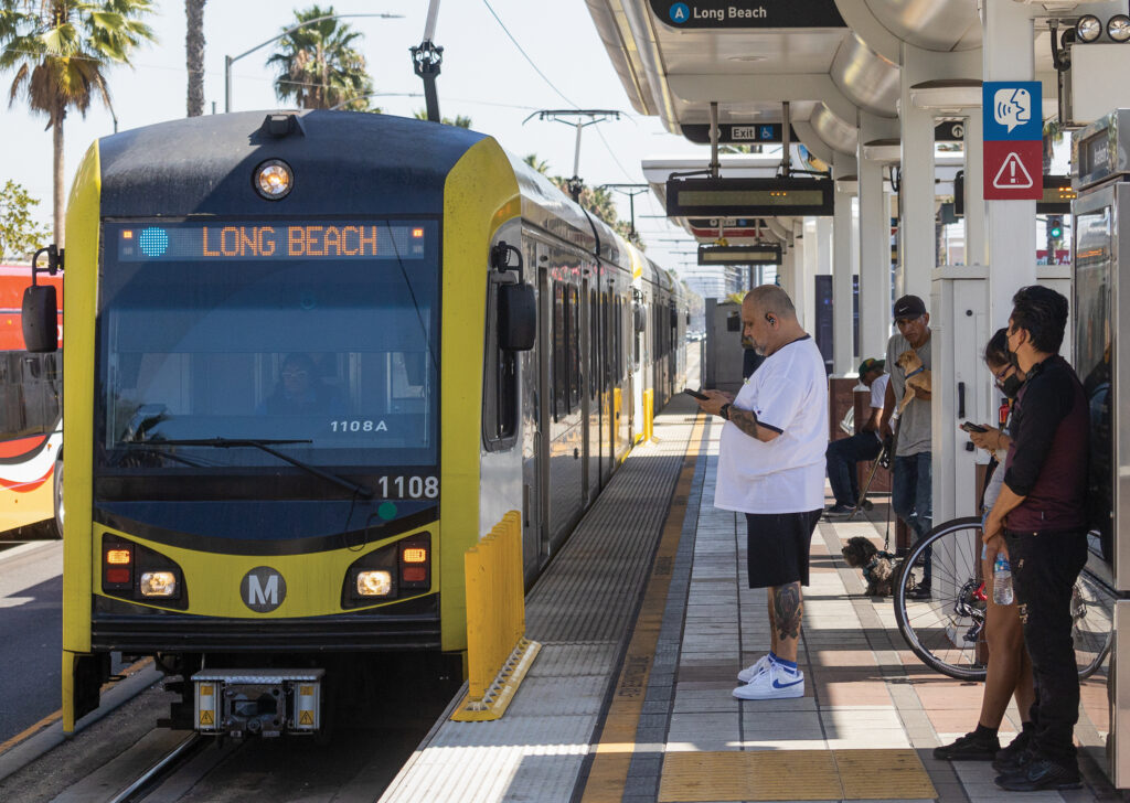 Metro to update 3 rail line schedules Sunday, including earlier last ...