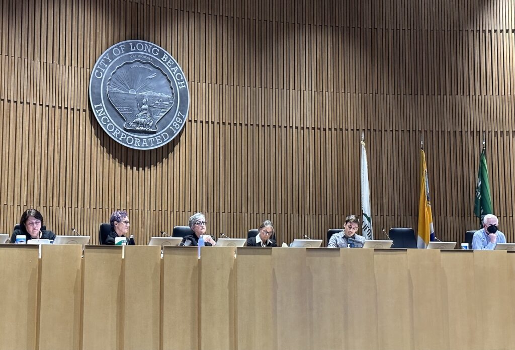 Who should have to disclose lobbying efforts? The Ethics Commission ...