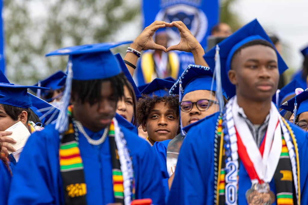Graduation photos: Jordan High School celebrates class of 2023 • Long ...