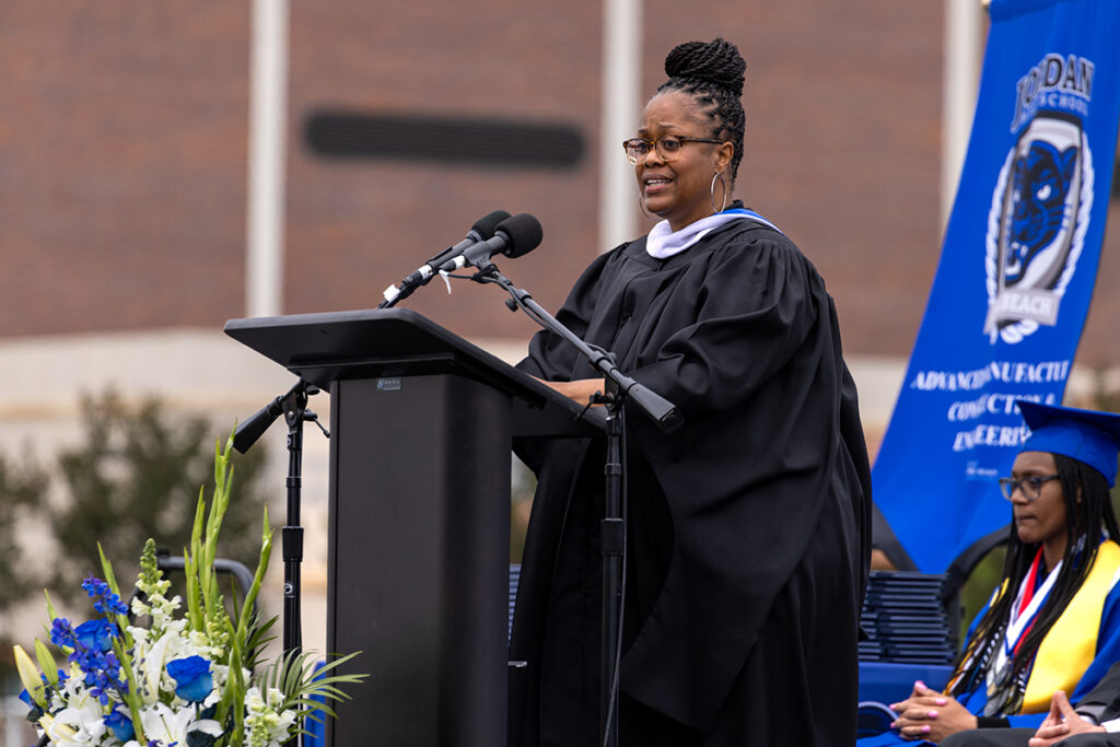 Graduation photos: Jordan High School celebrates class of 2023 • Long ...