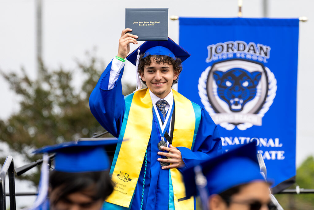 Graduation photos: Jordan High School celebrates class of 2023 • Long ...