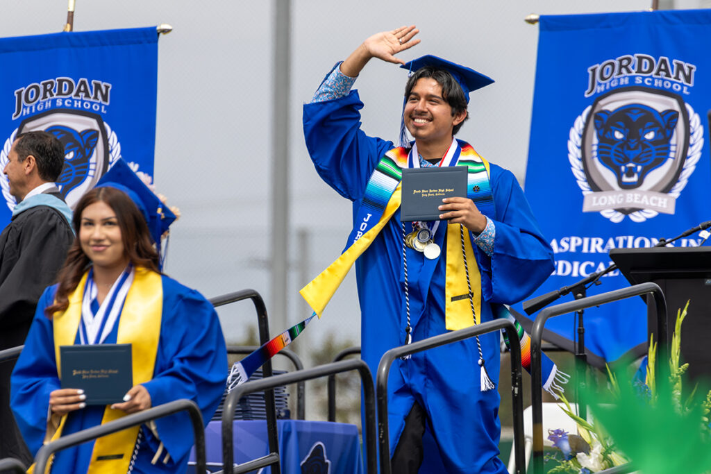 Graduation photos: Jordan High School celebrates class of 2023 • Long ...