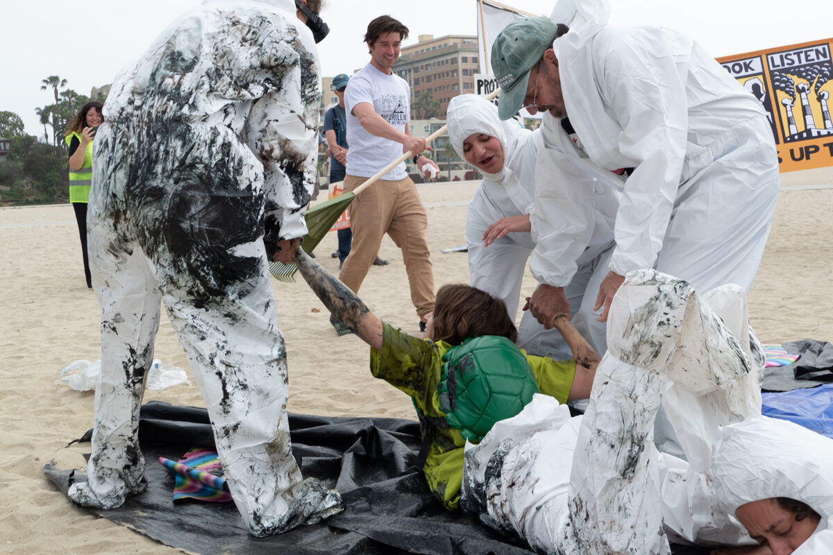 Dozens protest oil drilling in Long Beach ahead of 4th of July • Long ...