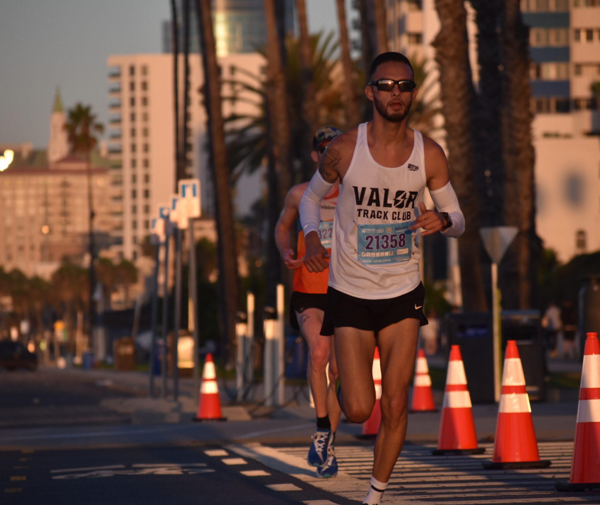 Stories and photos from the 39th annual Long Beach Marathon • Long ...