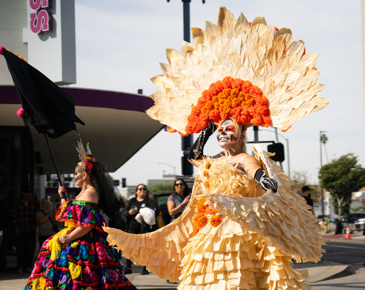 Long Beach celebrates Dia de los Muertos with parade and festival ...