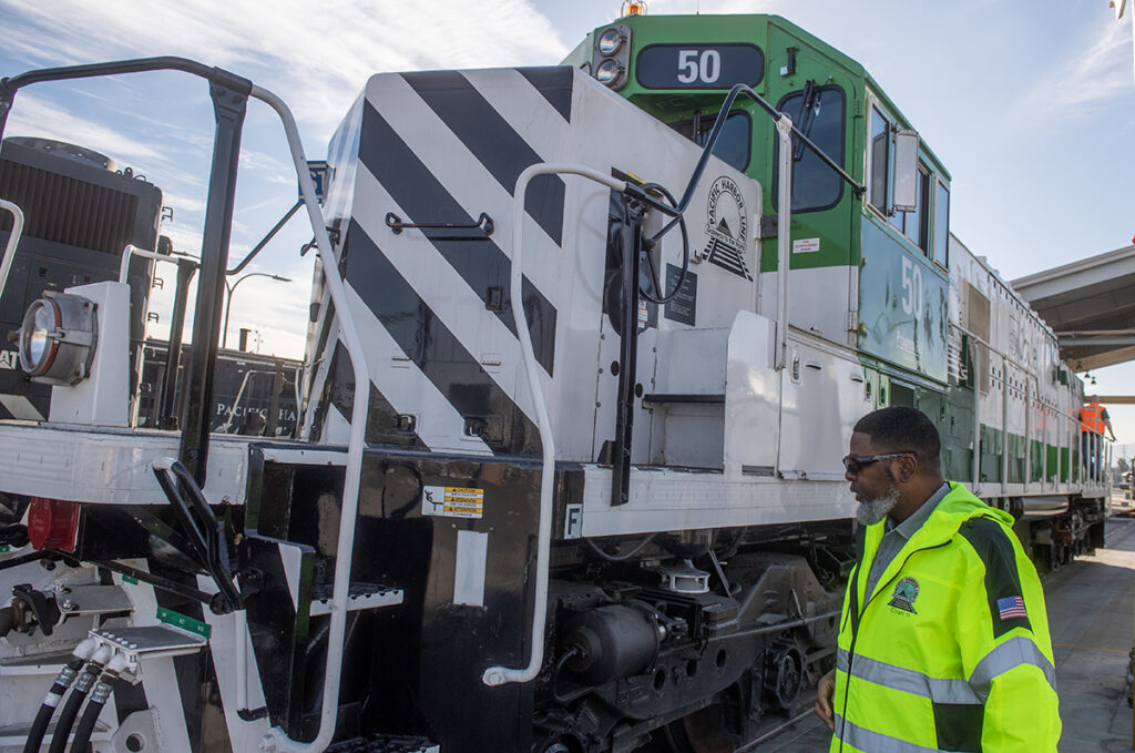 The port's futuristic new train runs 'dead silent.' It may pave the way ...