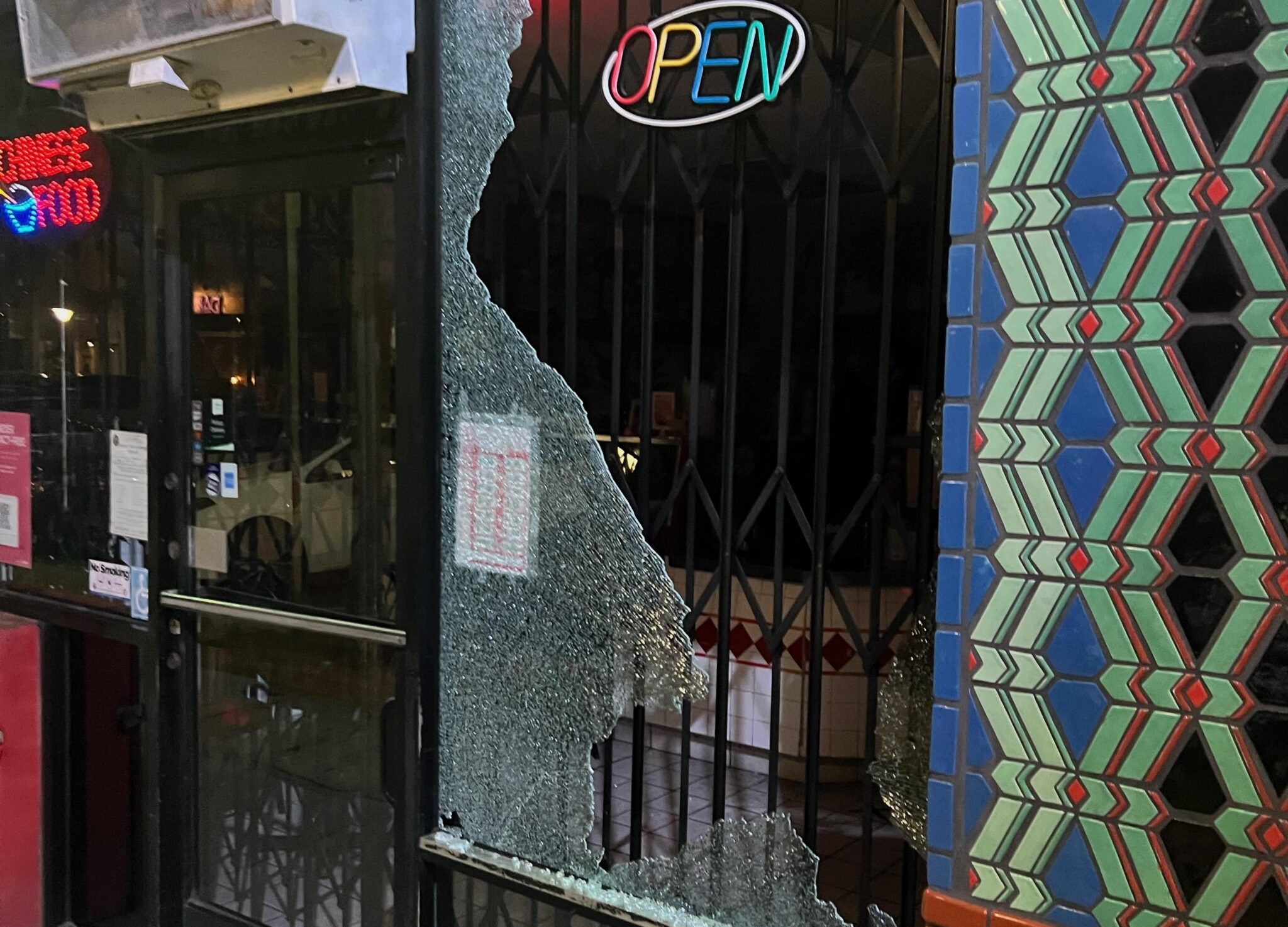 Man suspected of going on window-smashing spree was already facing burglary charges, records ...