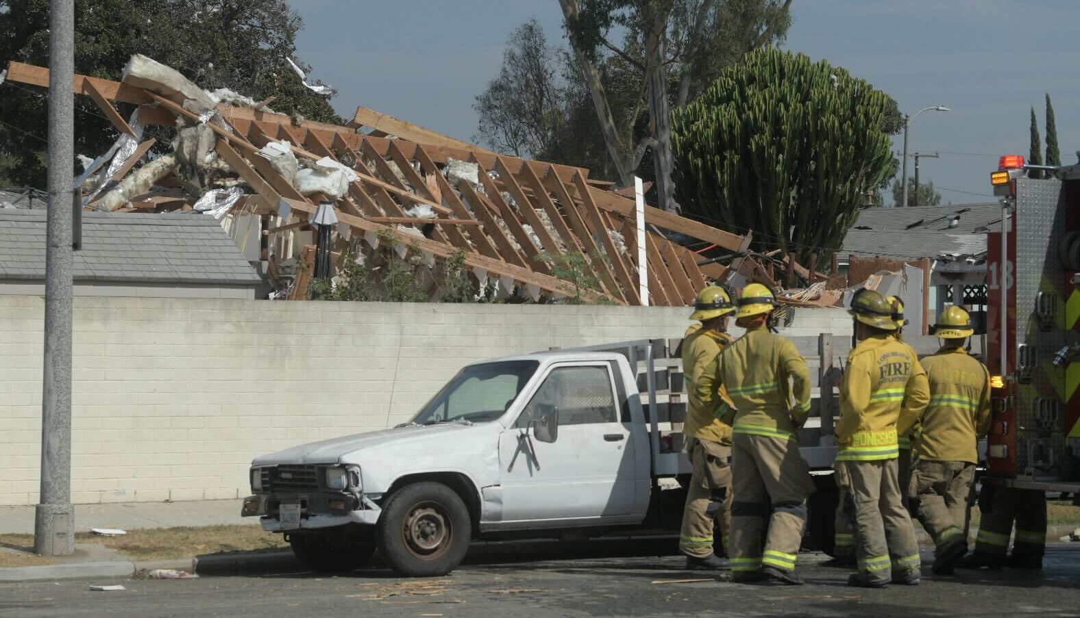 Explosion that destroyed Long Beach home likely caused by gas leak ...