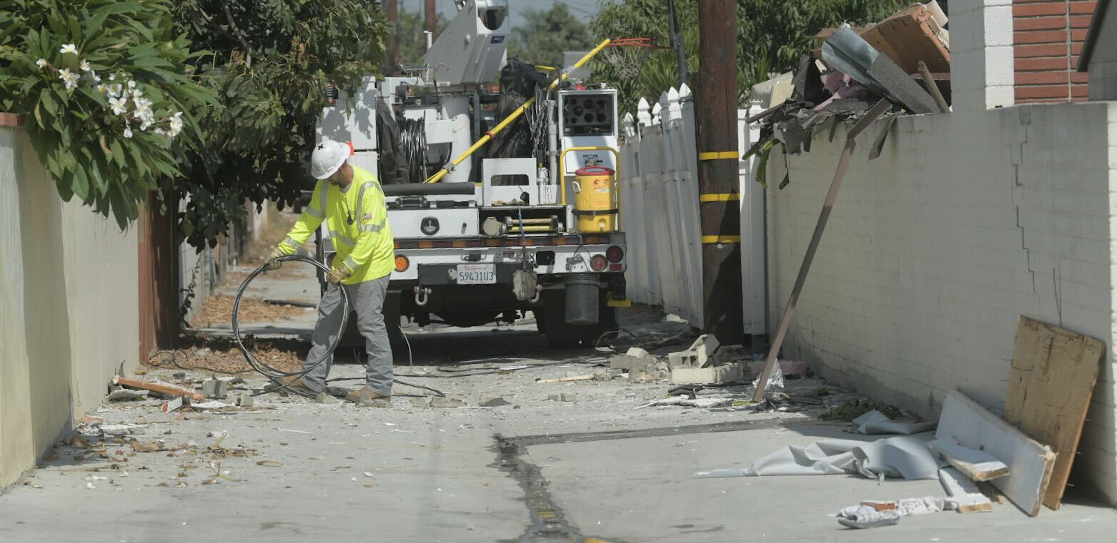 Back house 'completely destroyed' by explosion in West Long Beach, fire ...