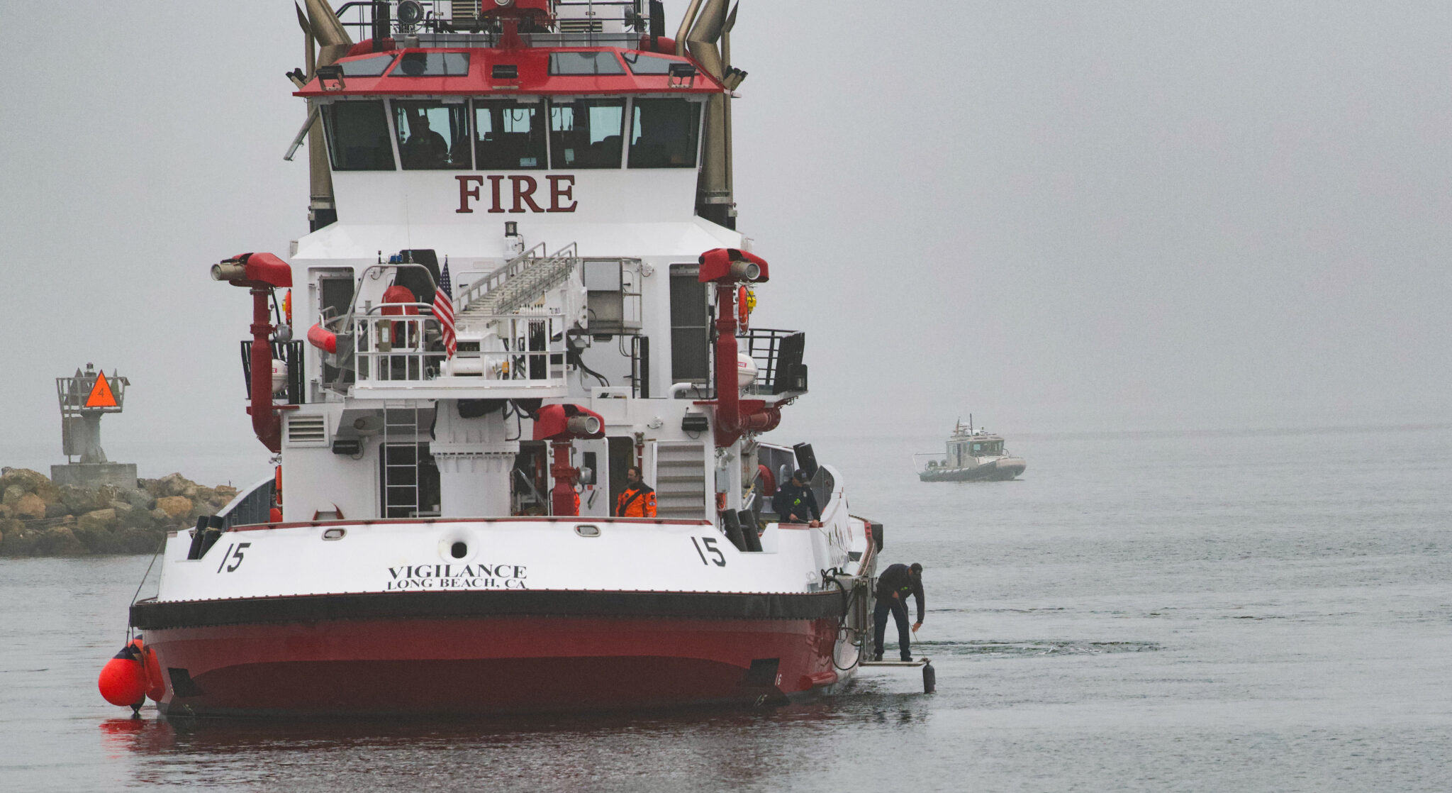 Off-duty LAFD firefighter goes missing while diving in Port of Long ...