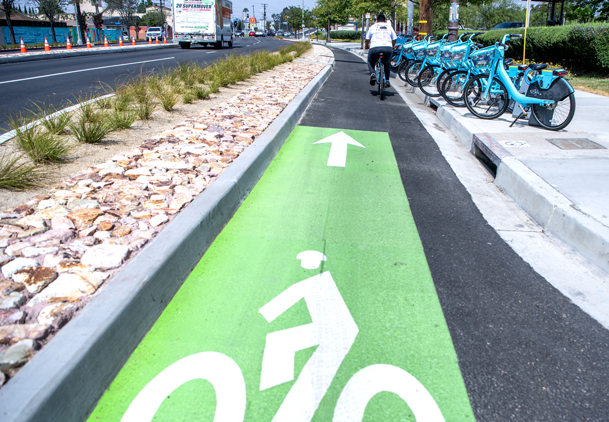 New bike lanes, half a dozen crosswalks, 400 trees: The remade Artesia ...