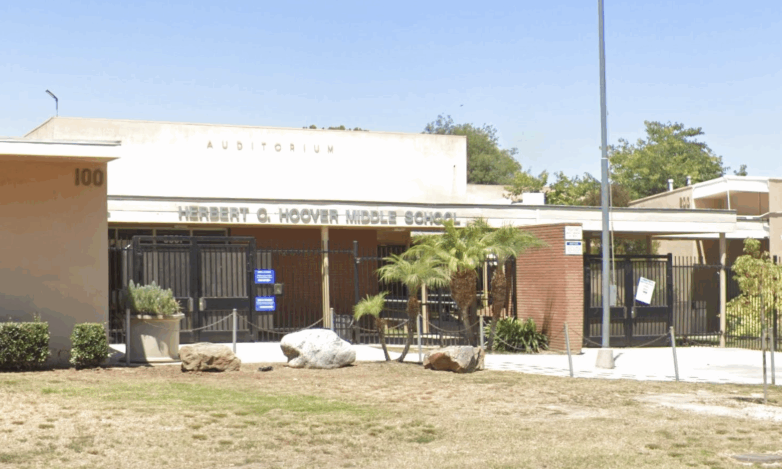 LBUSD to close Hoover Middle School, use building for dual immersion ...