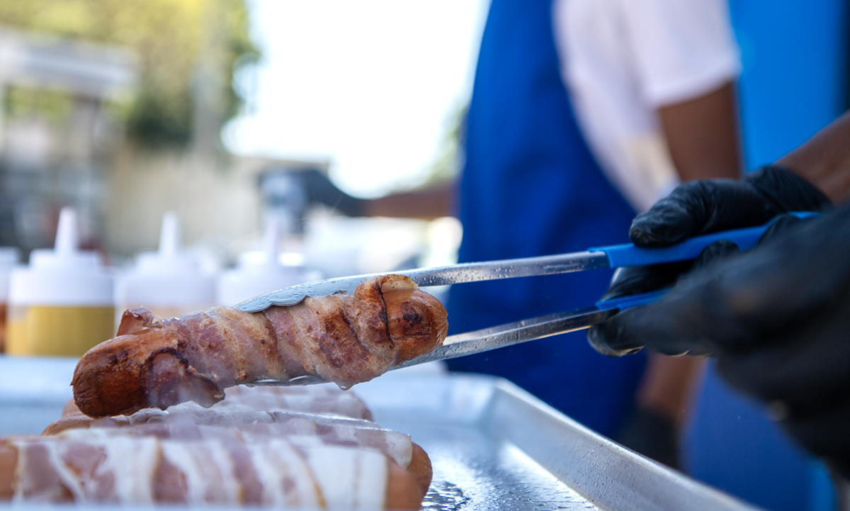 Glizzy Street, a hot dog stand run by 15-year-old twins, is Long Beach ...